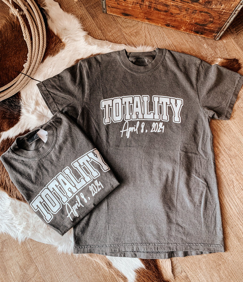 Totality T-shirt – Punchy Vaquera