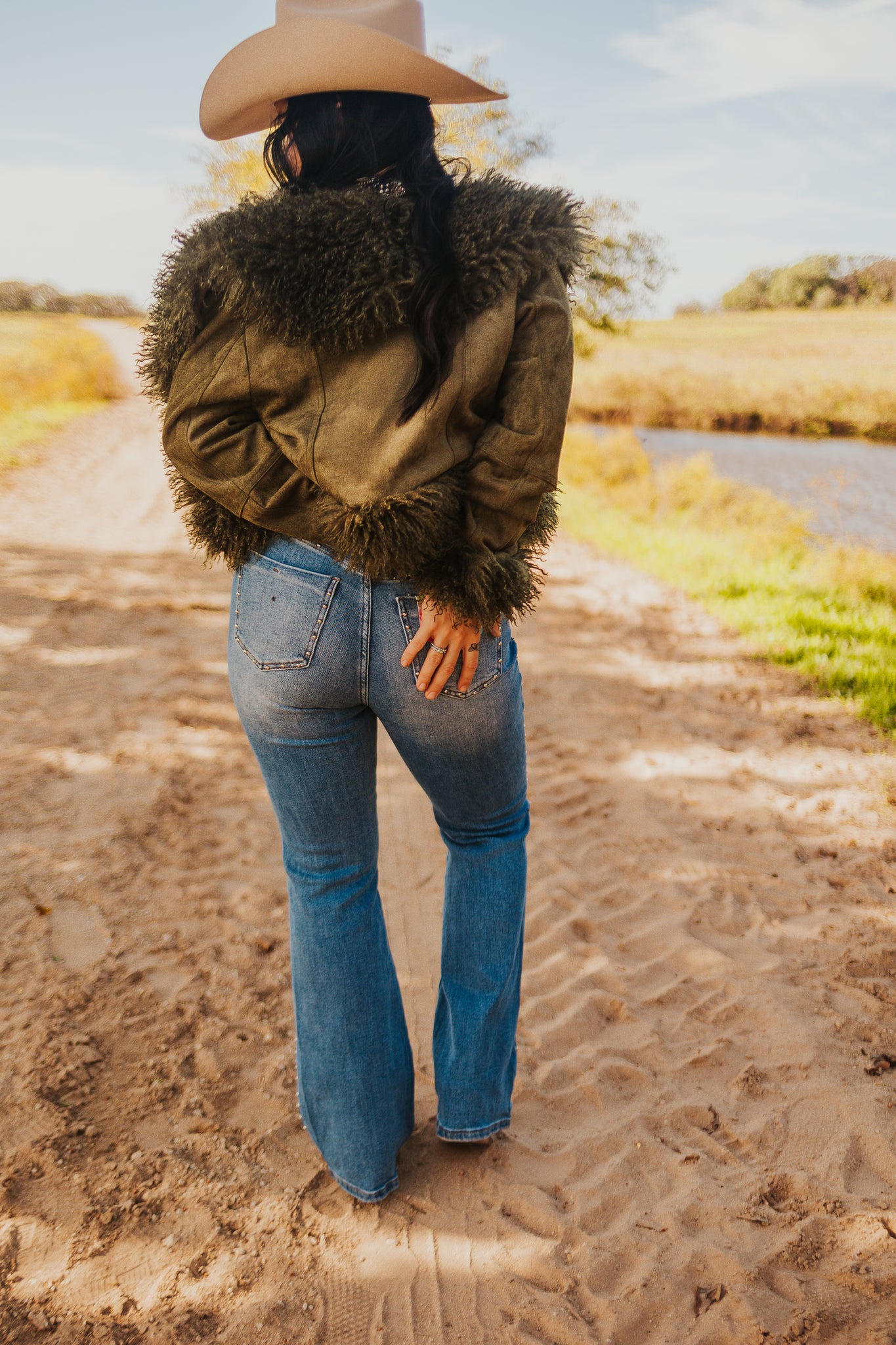 The Jayco Jeans – Punchy Vaquera